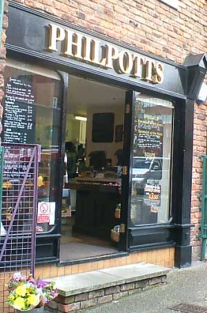 Chester Tourist - Watergate Street